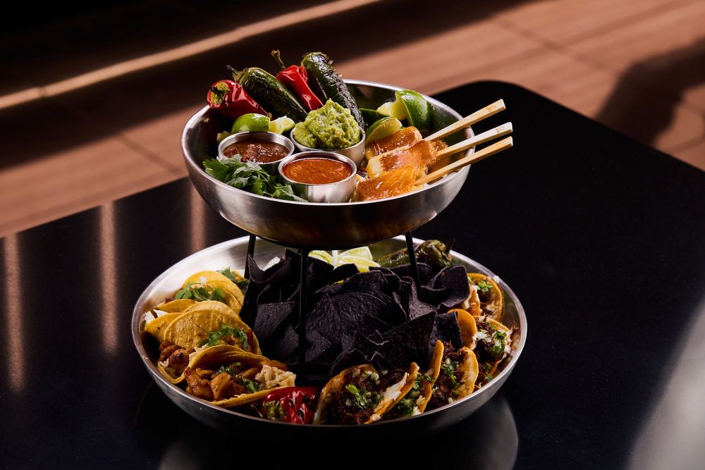 Five Reasons You Must Watch Football at Wynn Field Club